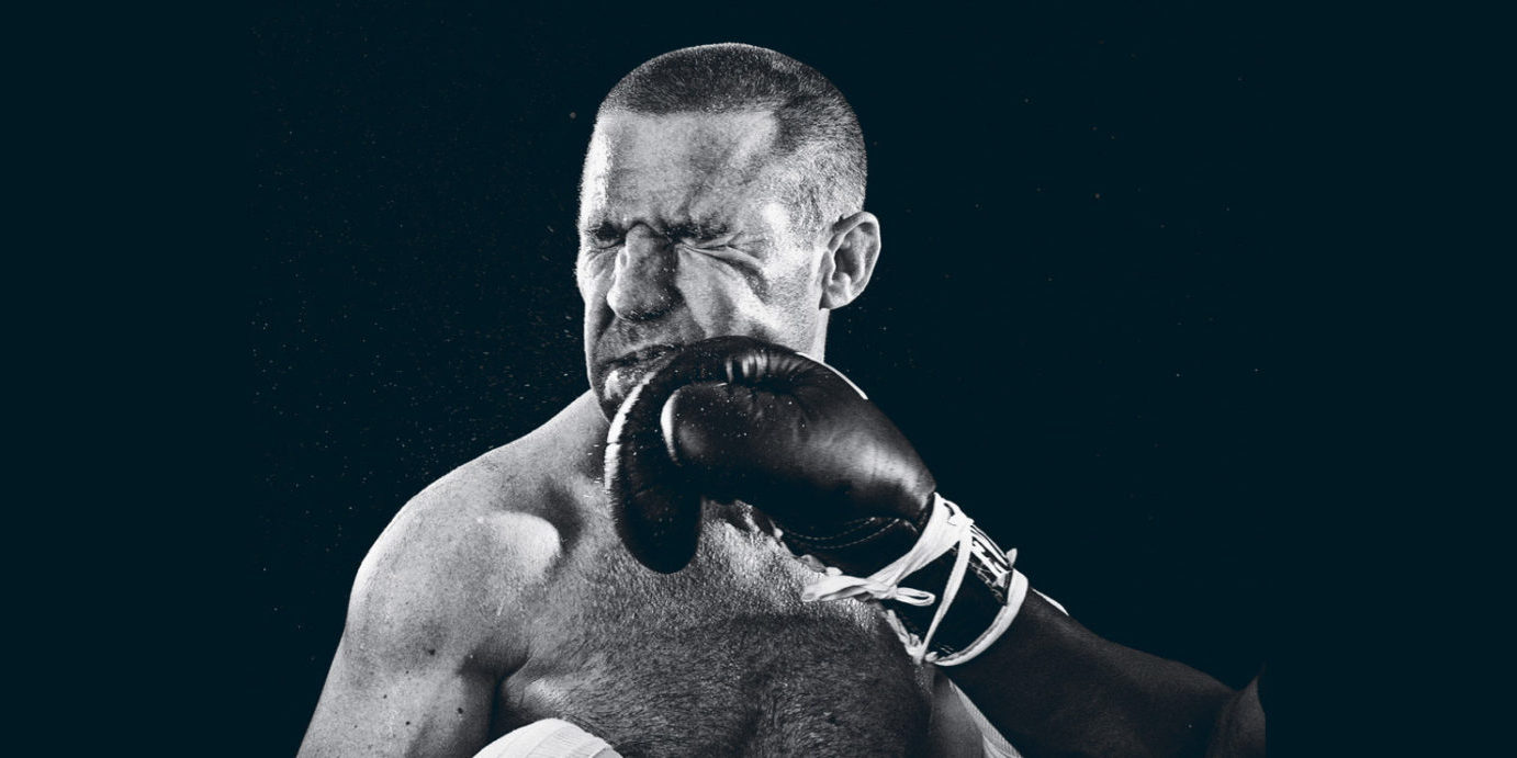 4 HUGE Mistakes That Untrained People Always Make When Fighting